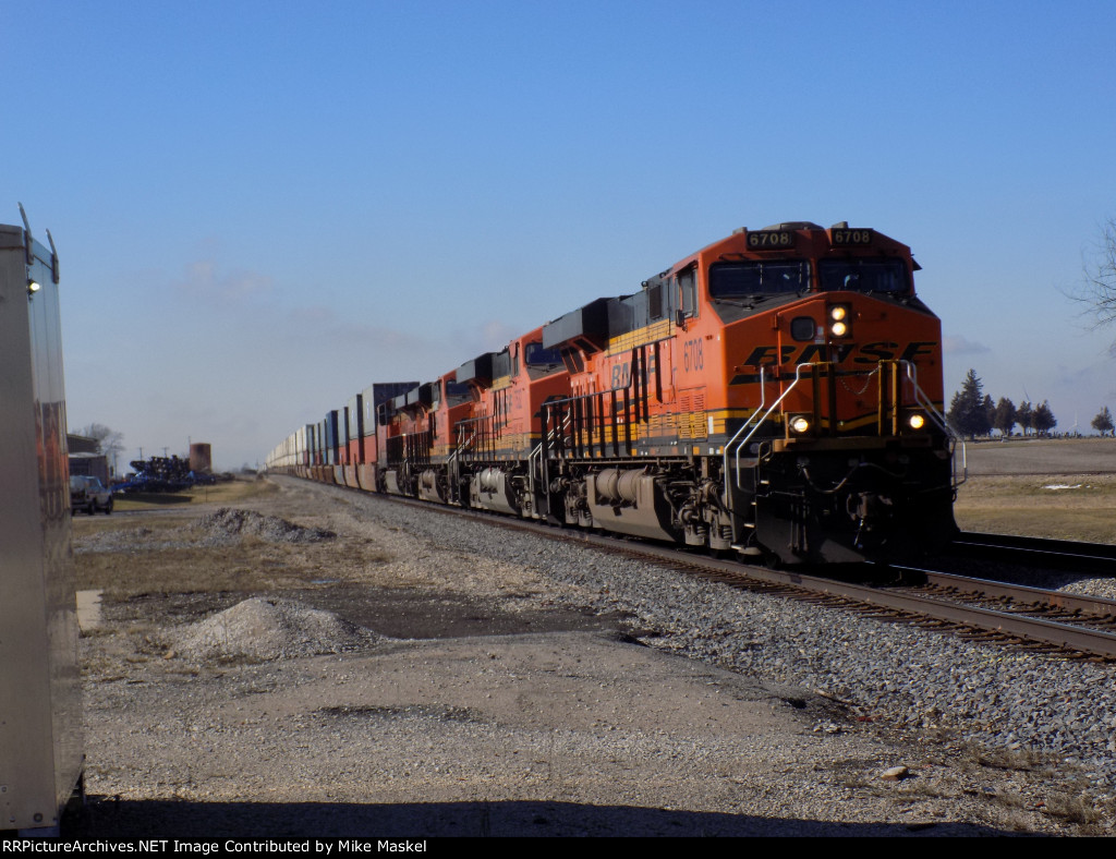 BNSF 6708